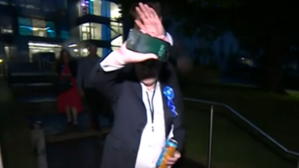 Wiltshire's Tory heartland turns multi-colour - BBC News