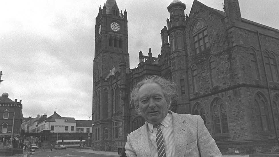 Brian Friel: Reflections on a 'literary giant' - BBC News