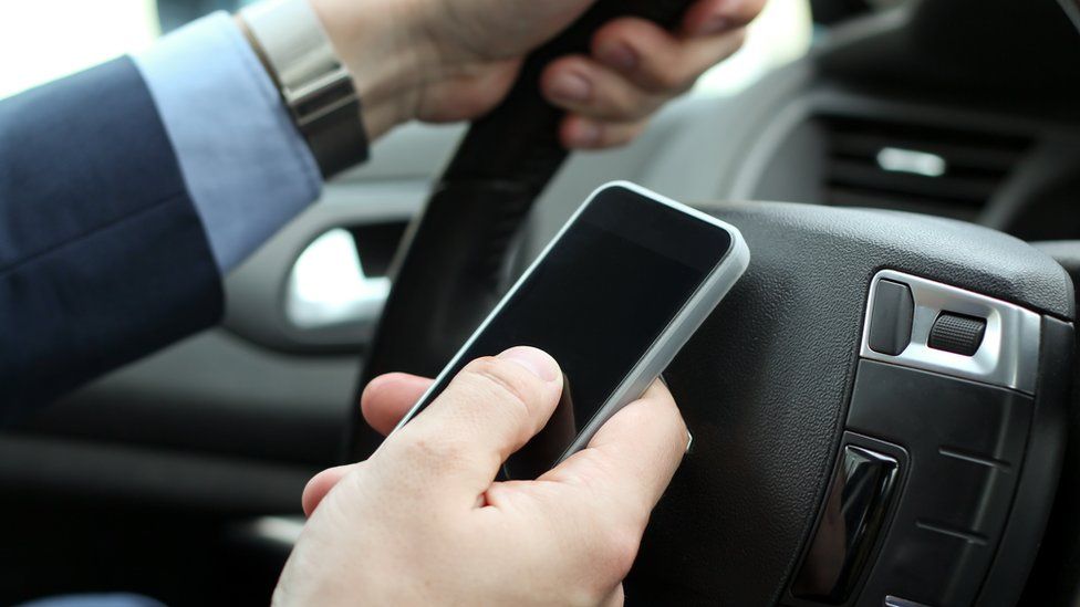 Do driver awareness courses make roads safer? - BBC News