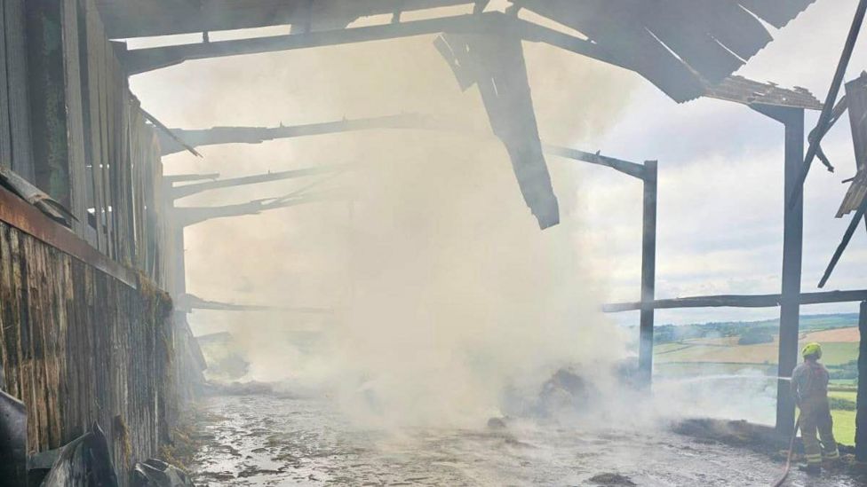 Cornwall barn fire took 31 hours to put out - BBC News