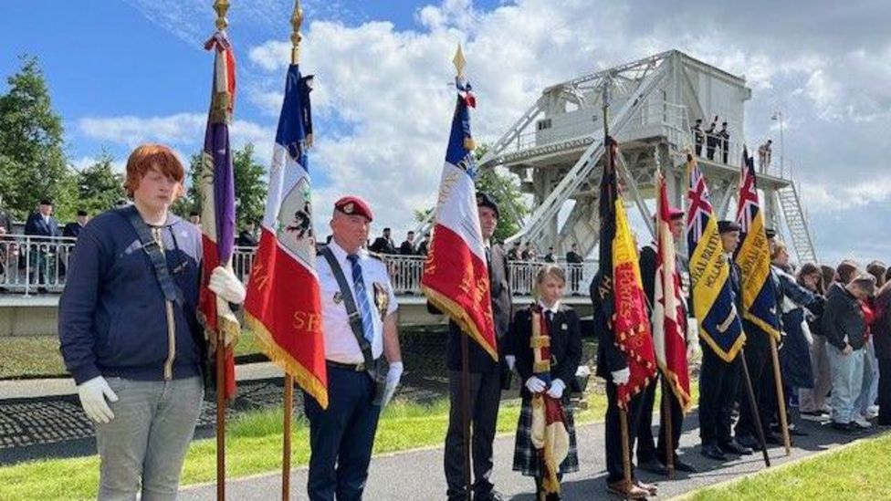 Daughter pays tribute to first soldier killed on D-Day in Normandy ...