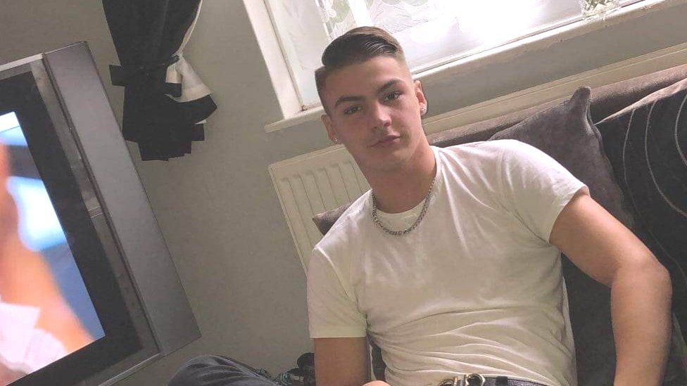 Liam Taylor: Knife-crime murder that ripped a family apart - BBC News