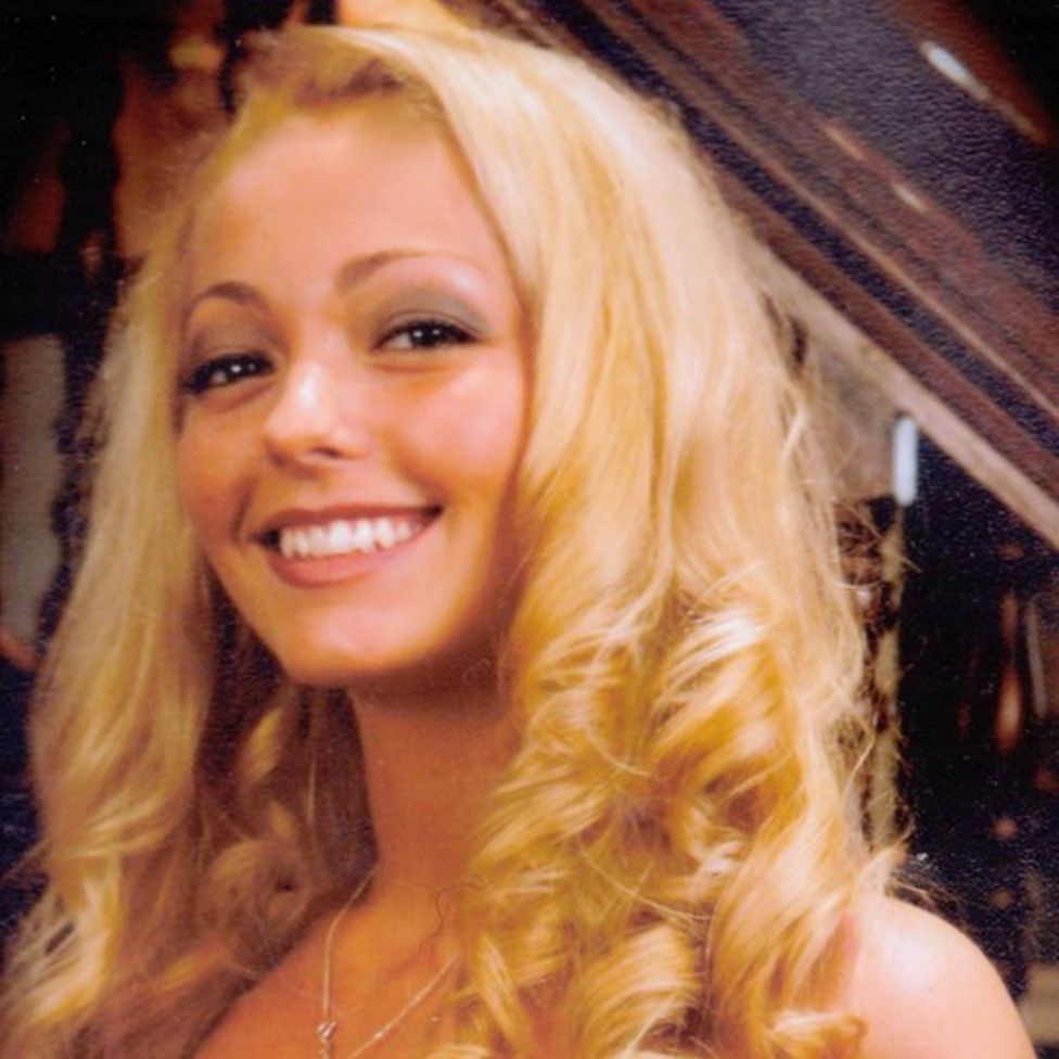 Rotherham grooming: Woman abused as a child goes public - BBC News