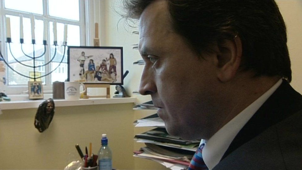 West Yorkshire headteacher admits online child sex charges - BBC News