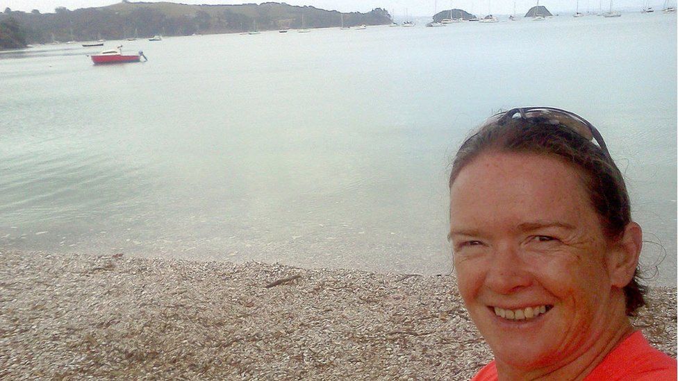 Bywyd Del-frydol - BBC Cymru Fyw