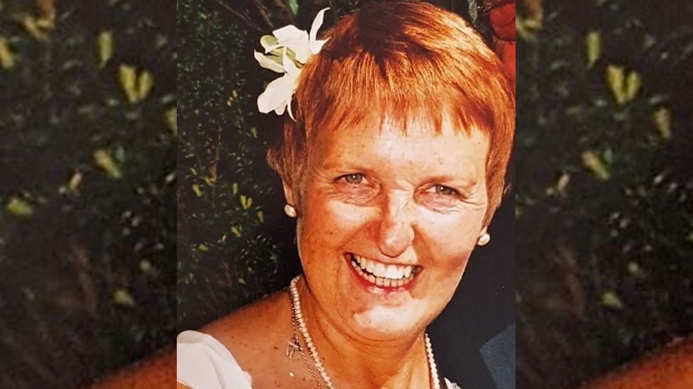 Anglesey: Tribute to Judith Pennington after crash death - BBC News