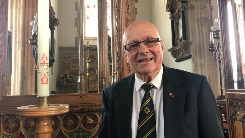 Devon Maundy money recipient will never forget Queen's smile - BBC News