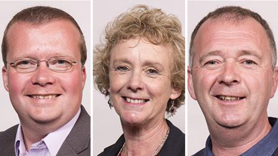 Conservatives weigh up Dumfries and Galloway Council control bid - BBC News