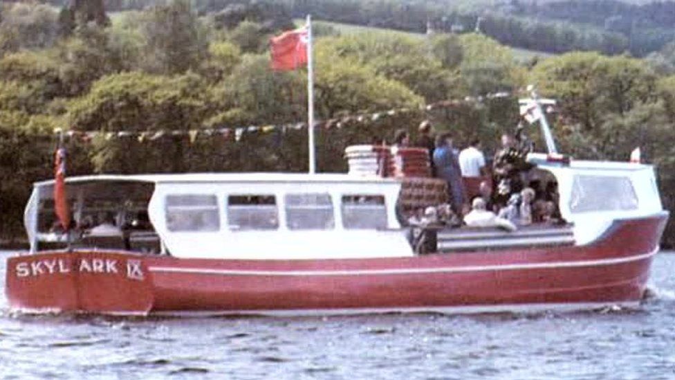 Dunkirk Little Ship to be floating museum on River Clyde - BBC News