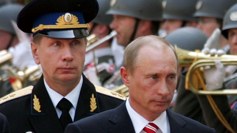 Putin creates new National Guard in Russia 'to fight terrorism' - BBC News