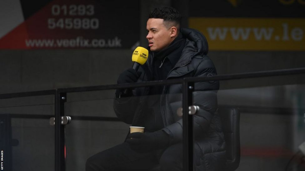 Jermaine Jenas apologises after posting criticism about referee Rob ...
