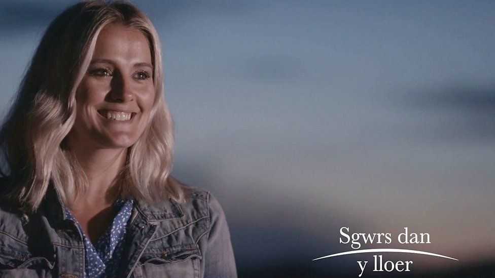 Cyhoeddi enillwyr seremoni BAFTA Cymru 2022 - BBC Cymru Fyw