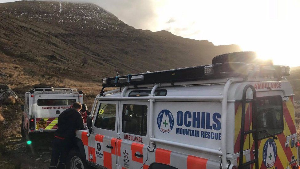 Mountain rescue teams and police out on training exercise - BBC News