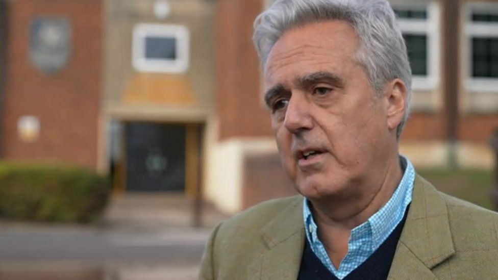 Worcestershire heads' 'grave concerns' over school funding - BBC News
