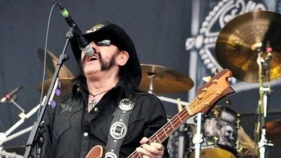 Lemmy statue plans approved for Burslem - BBC News