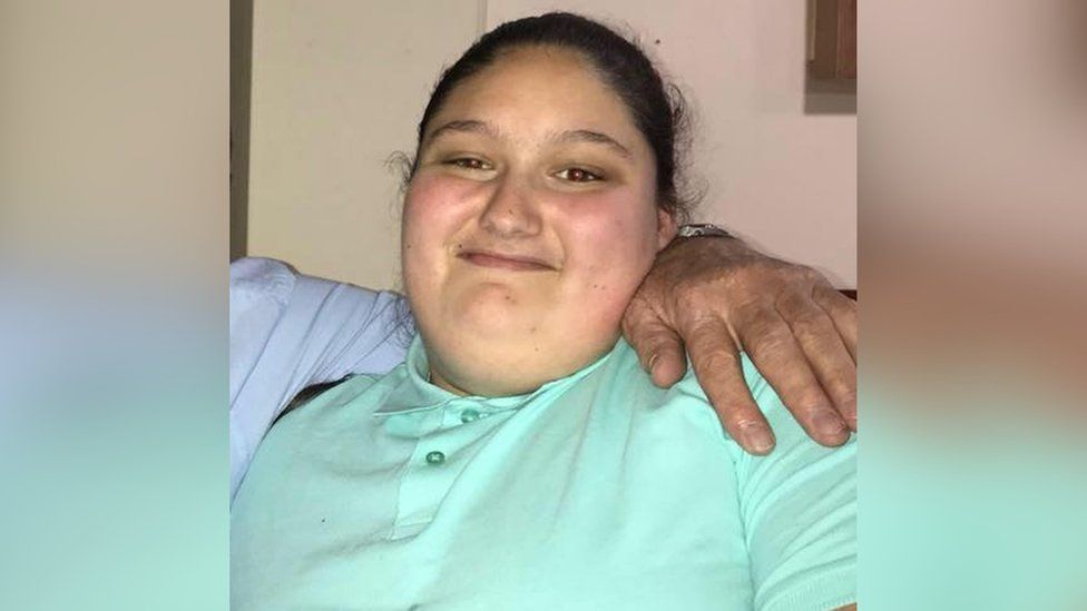 Kaylea Titford: Arfer bod yn blentyn 'annibynnol iawn' - BBC Cymru Fyw