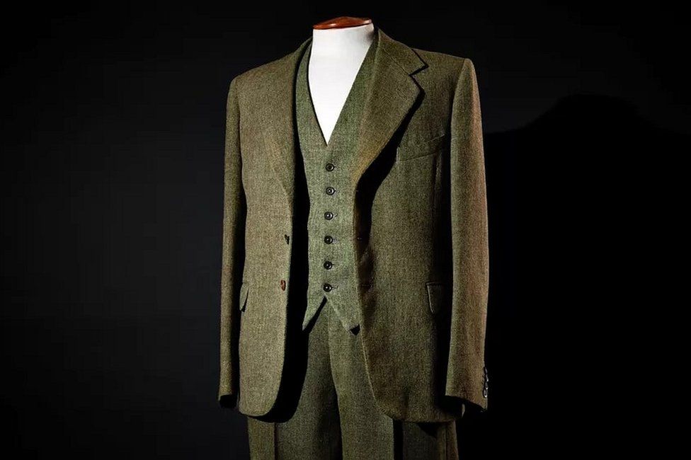 Madame Tussauds: The forgotten killers who were forged in wax - BBC News