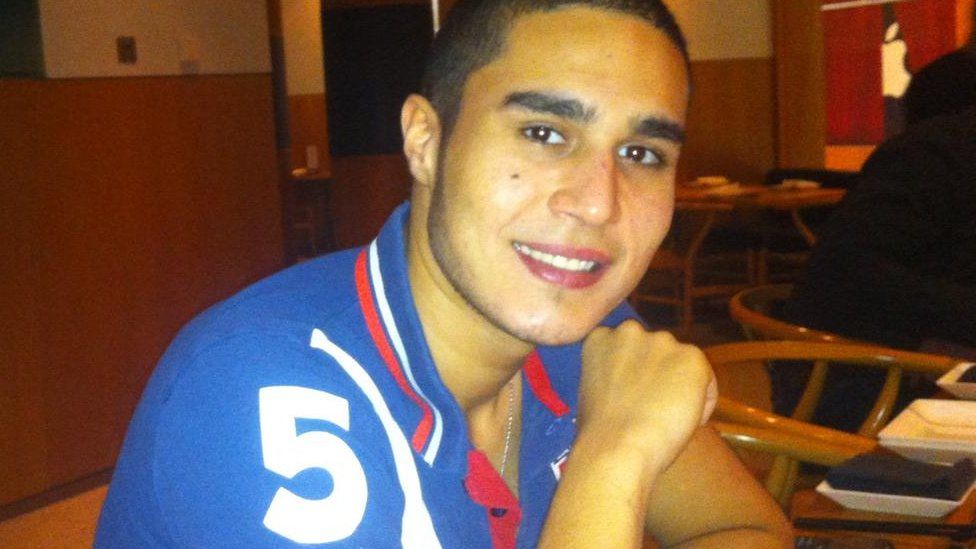 Ahmad Zeidan: Family hope for student's UAE jail release - BBC News