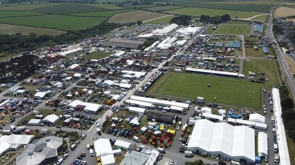 More than 118,000 people at Royal Cornwall Show - BBC News