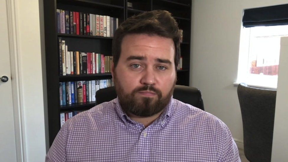 Covid-19: Basildon's case rate rise a 'grave situation' - BBC News