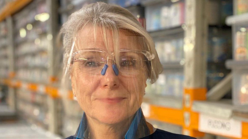 Swindon 'food justice champion' to tackle hunger issues - BBC News