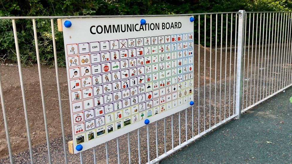 Disabled Basingstoke child given 'voice' thanks to park signs - BBC News