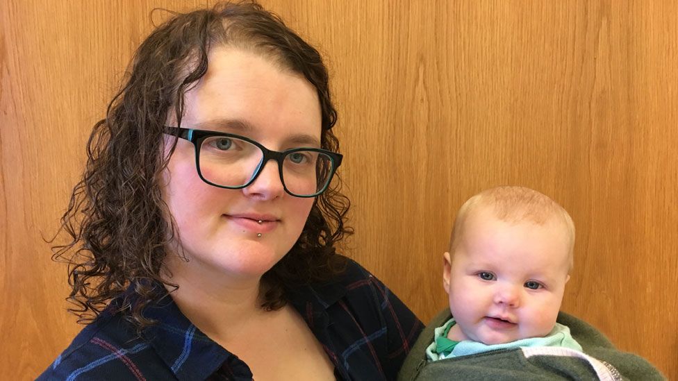 Mothers band together to run mental health support group - BBC News