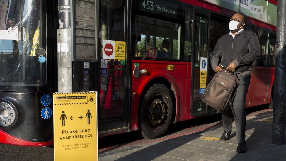 Coronavirus lockdown: UK 'should not expect big changes' - BBC News