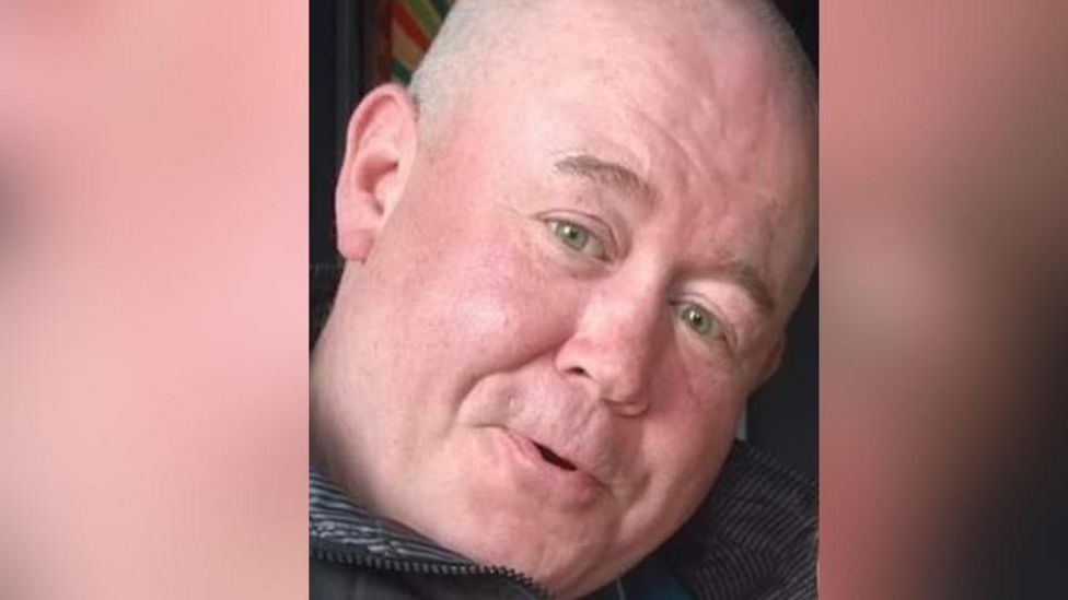 Blackpool: Man jailed for killing passer-by in parking row - BBC News