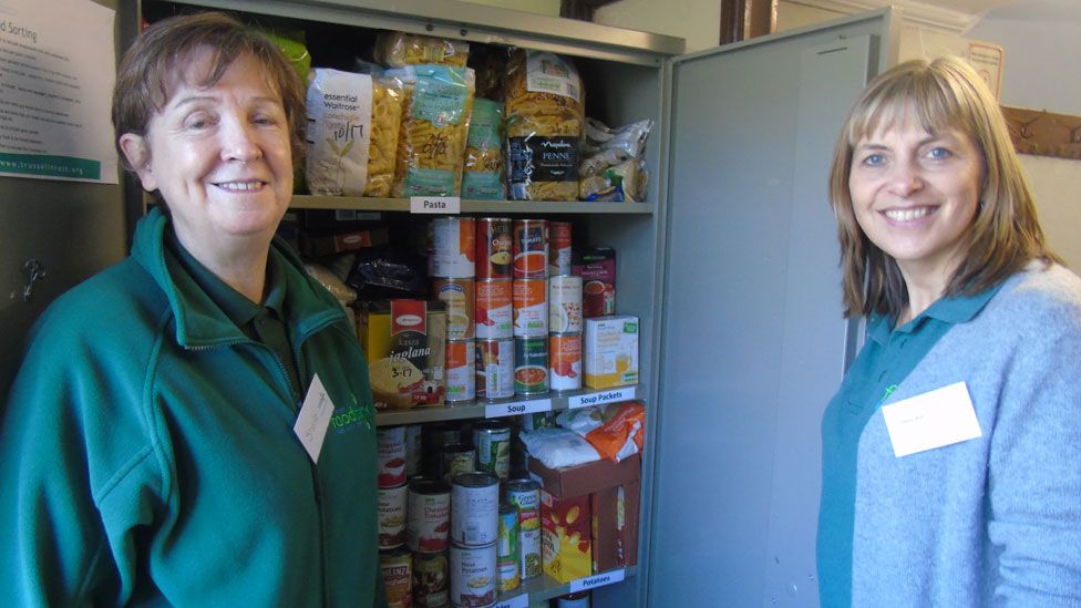 Cardiff Foodbank opens seventh centre in city - BBC News
