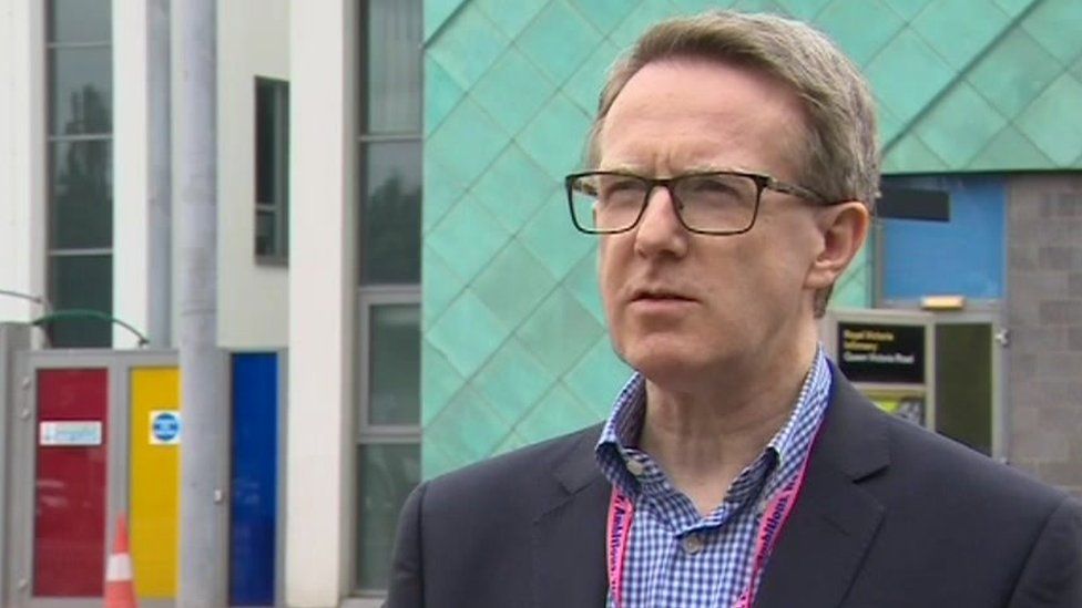 Covid: Infections and hospital admissions rise in North East - BBC News