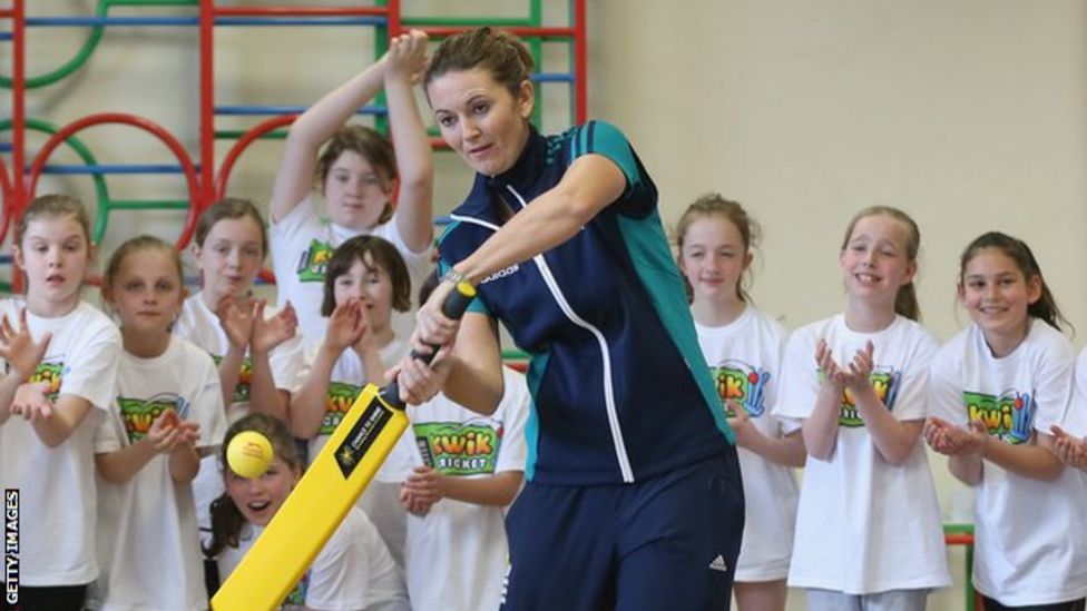 Chance to Shine: Cricket charity passes two million milestone - BBC Sport