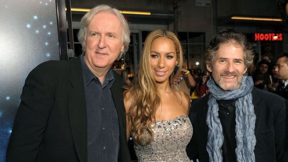 James Horner: James Cameron pays tribute to composer - BBC News