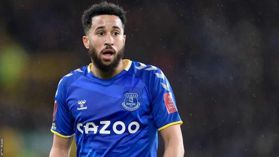 Andros Townsend: Winger training with Burnley after leaving Everton ...