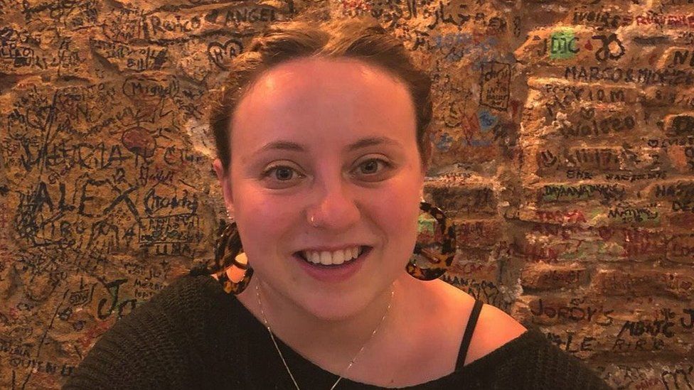 Celebrating Hanukkah in the time of Covid - BBC News