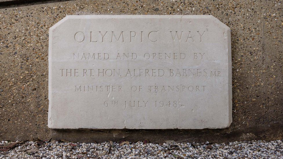 London 1948 Olympic plaque restored at Wembley Park - BBC News