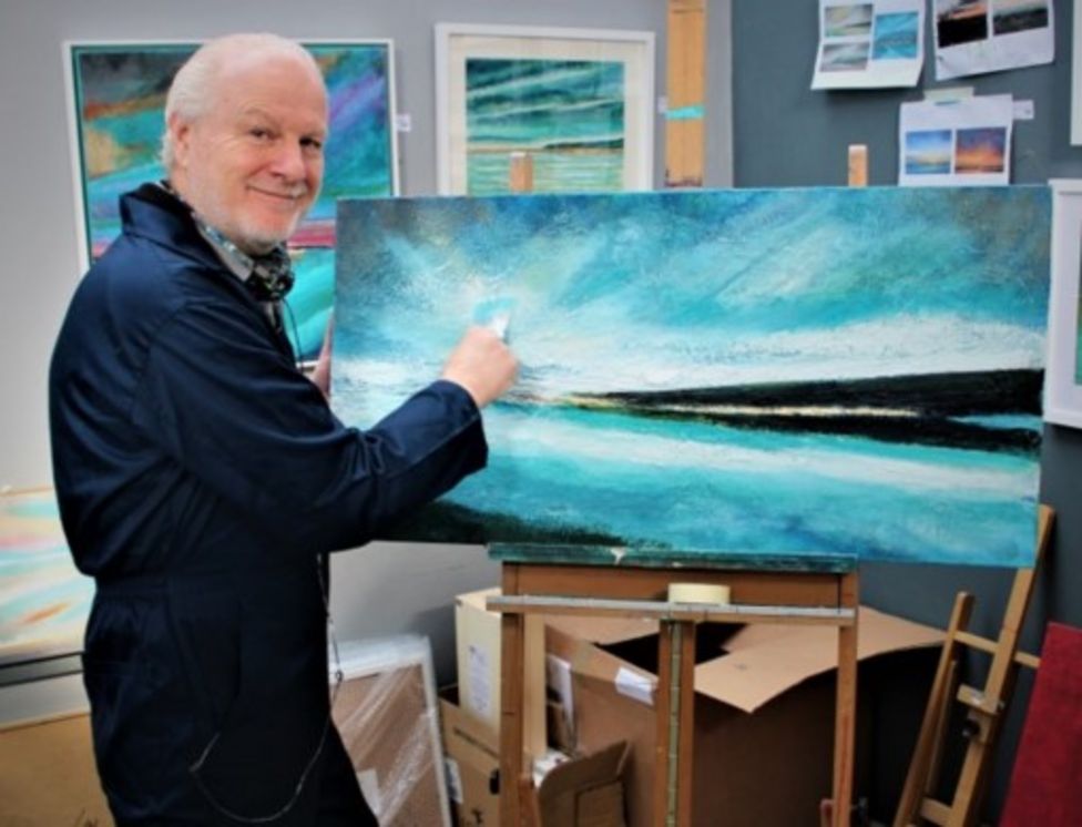 Speaker's Chair workshop in Cheltenham faces demolition - BBC News