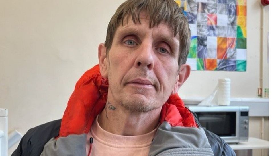 Homelessness: Rough sleeping up more than a quarter in a year - BBC News