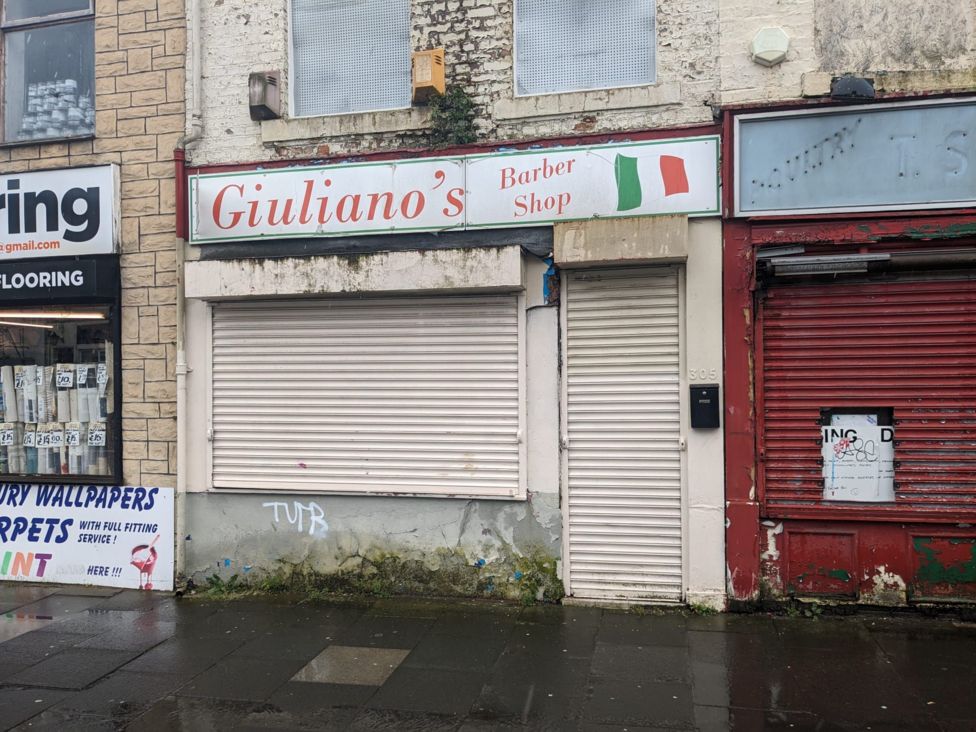 Gateshead High Street redevelopment moving at 'snail's pace' - BBC News