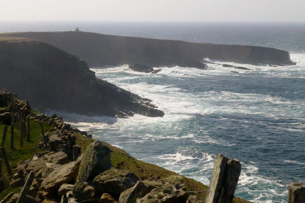 Every resident of remote Foula to receive map as a gift - BBC News