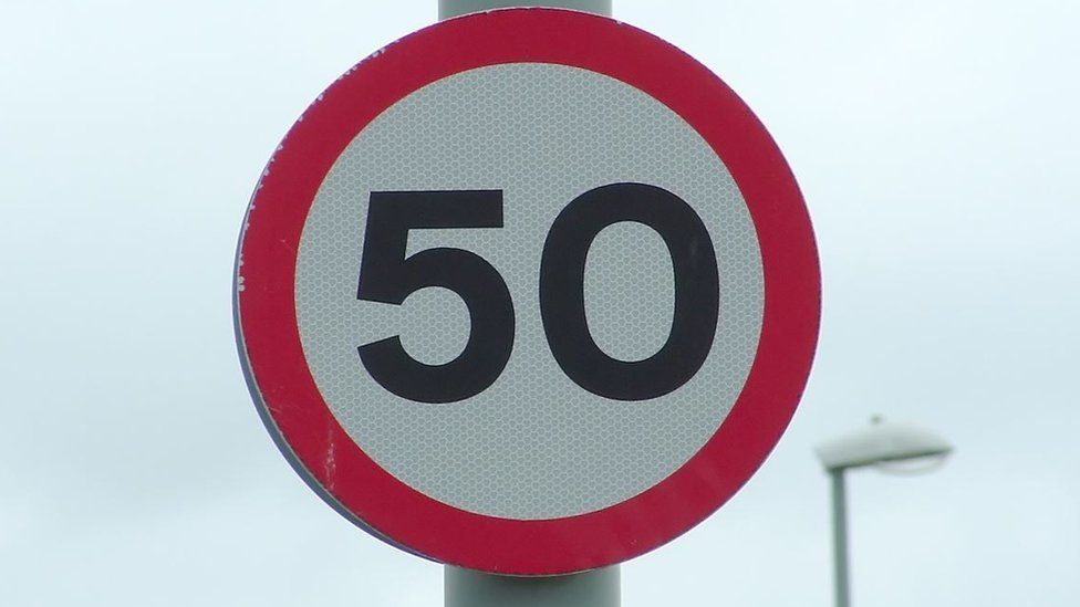 Speed limit reduced to 50mph near new Penistone development - BBC News