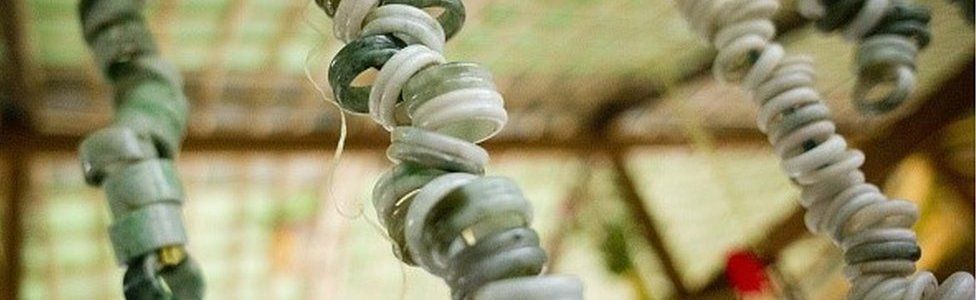 Myanmar elite 'profits from $31bn jade trade' - BBC News