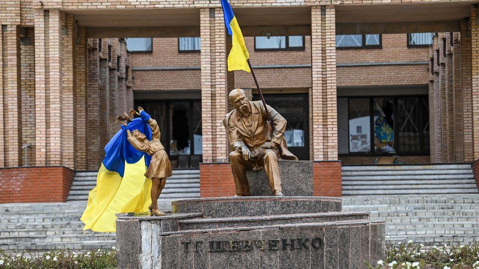 Major victory for Ukraine as it pushes Russian army back - BBC Newsround