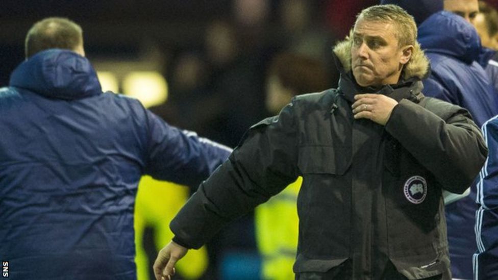 Lee Clark: Bury agree deal for Kilmarnock boss to join - BBC Sport