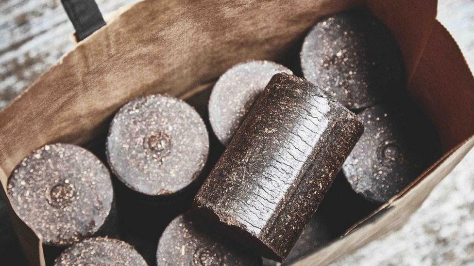 Coffee waste: Companies offer up new solutions - BBC News