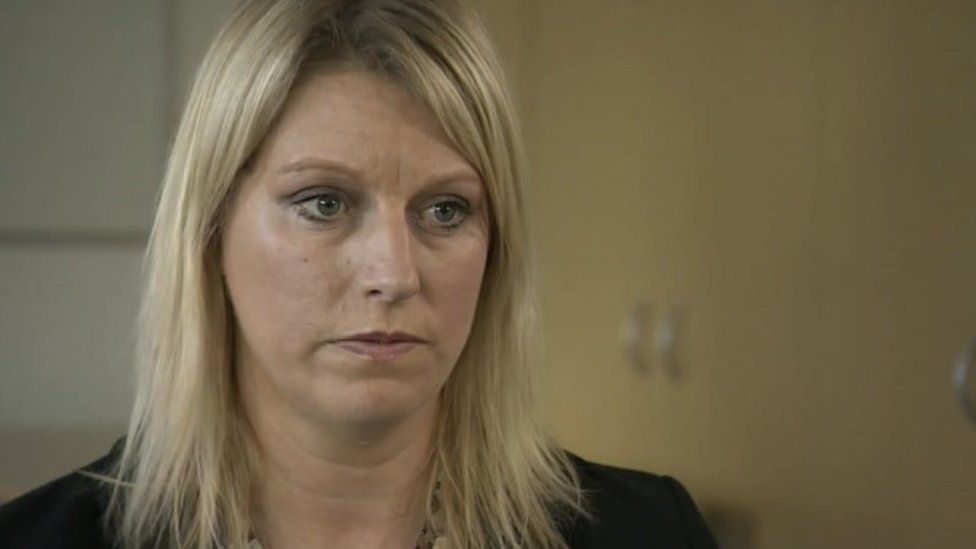 Abusive voicemail to mother of dead boy investigated - BBC News