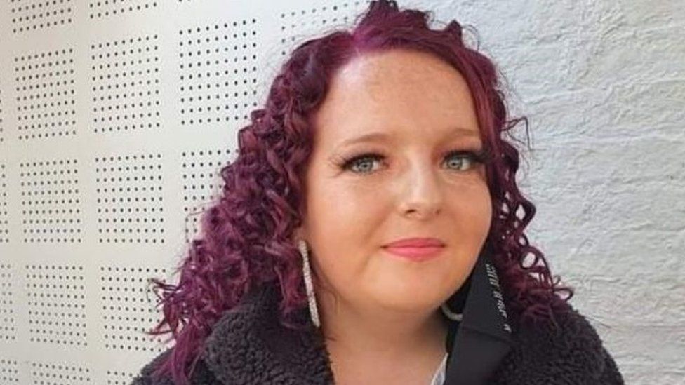 Doncaster driver jailed for killing young woman in crash - BBC News