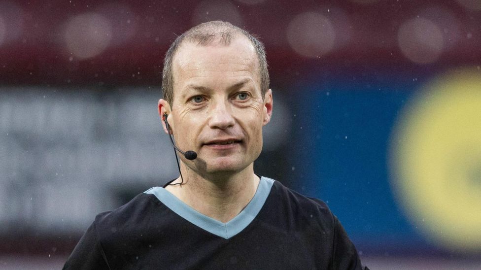 Willie Collum replaces Crawford Allan as SFA head of refereeing - BBC Sport