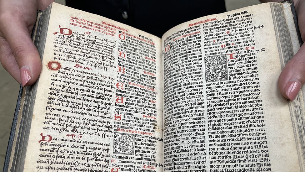 Medieval Kirkstall Abbey monks' book returns to former home - BBC News