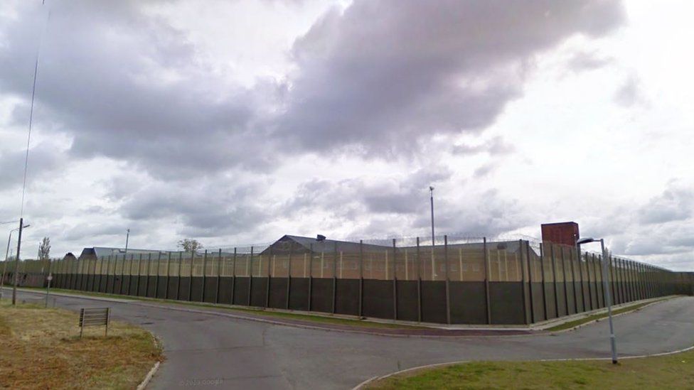 Highpoint prisoner sentenced for taking six staff hostage - BBC News